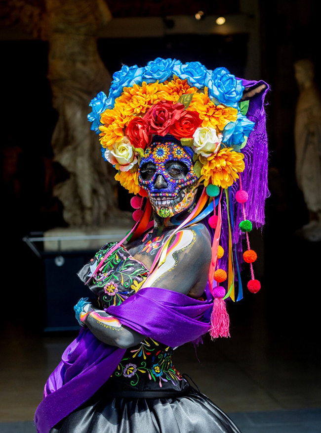 Gran pasarela de catrinas contemporáneas y diosas prehispánicas