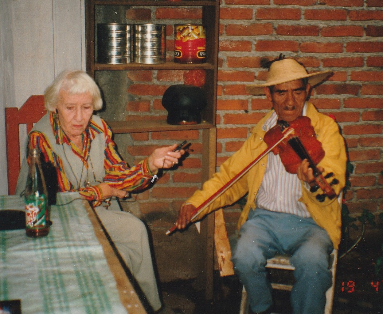 80 años de la gran historia de Henrietta Yurchenco en México